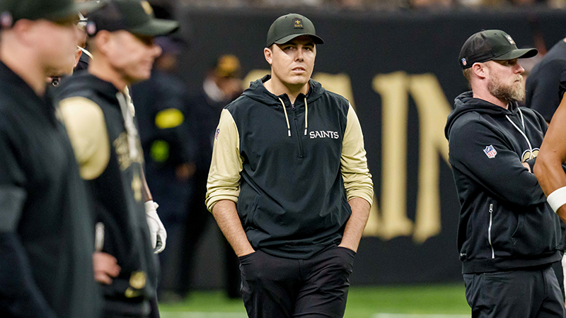 Film Breakdown: Kellen Moore's pre-snap design set up Saints ...