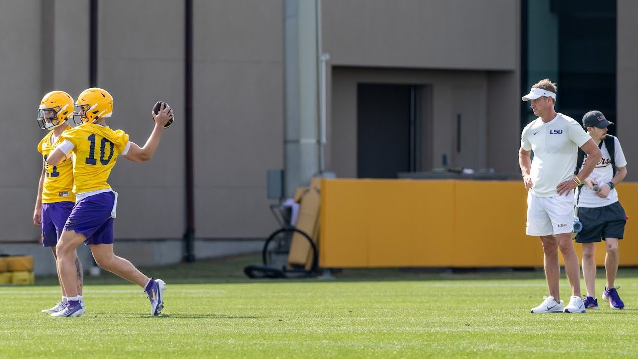 PALMER: Even sidelined, Leavitt's importance to LSU is apparent ...